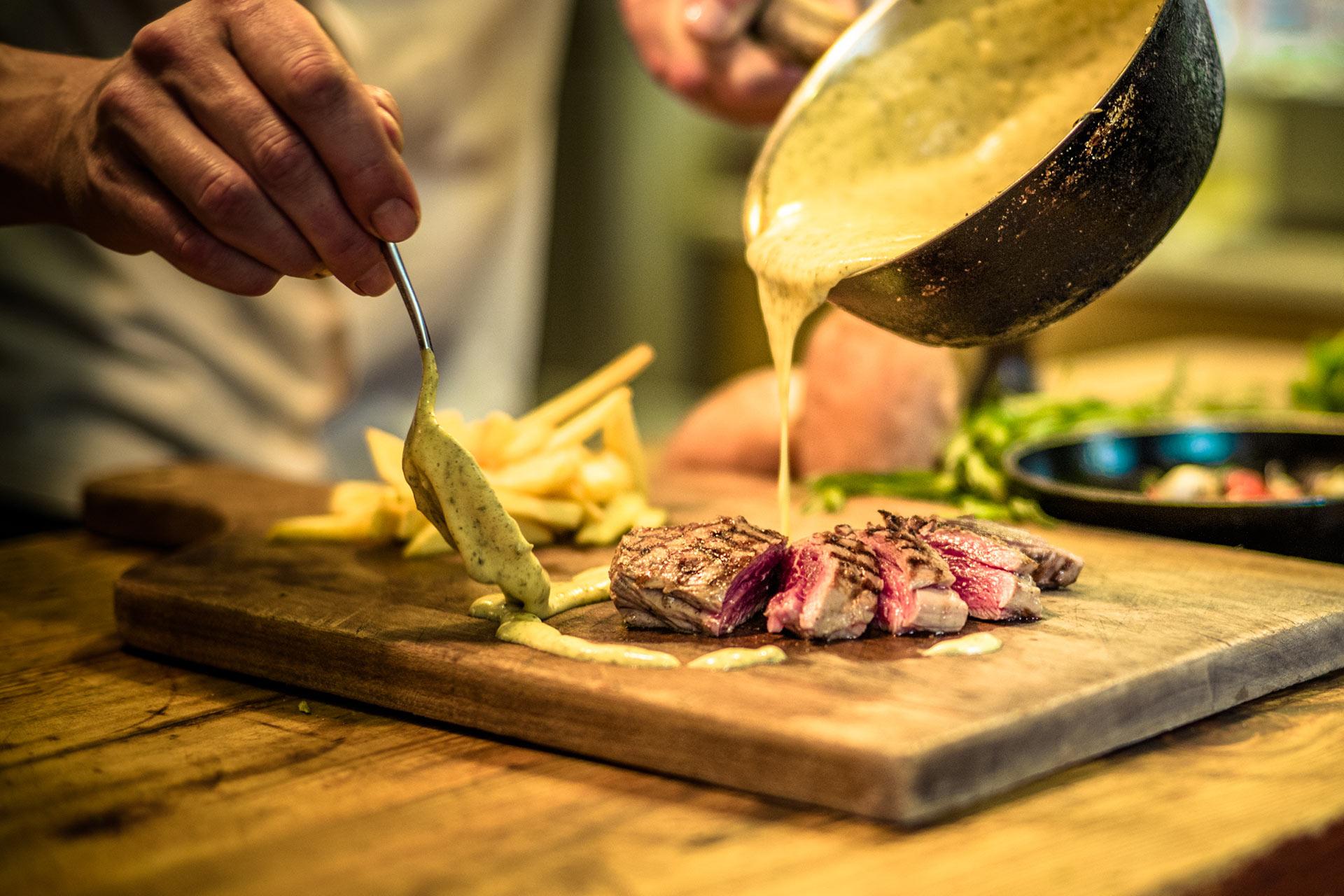 Siringit Serengeti Camp • Serengeti luxury safari camp